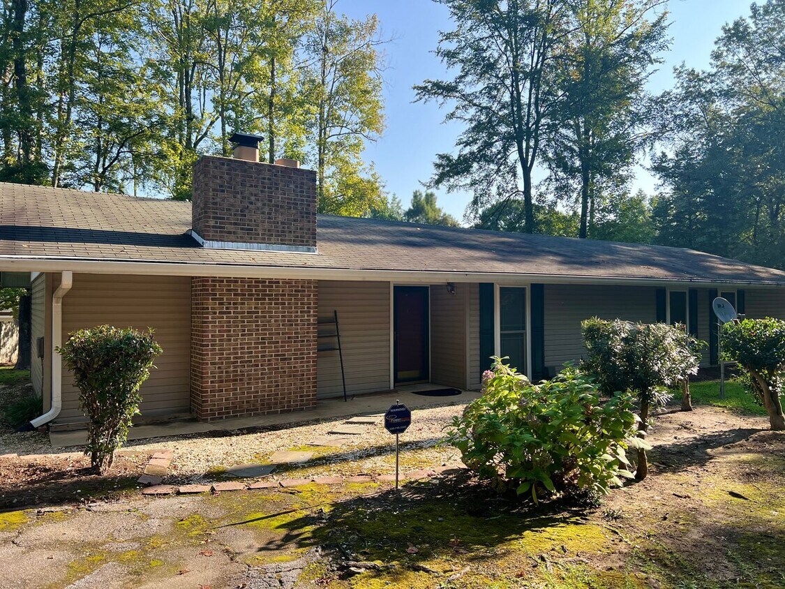 106 Chestnut Ridge Unit 106 Chestnut Ridge, Greenwood, SC 29649 - Room ...