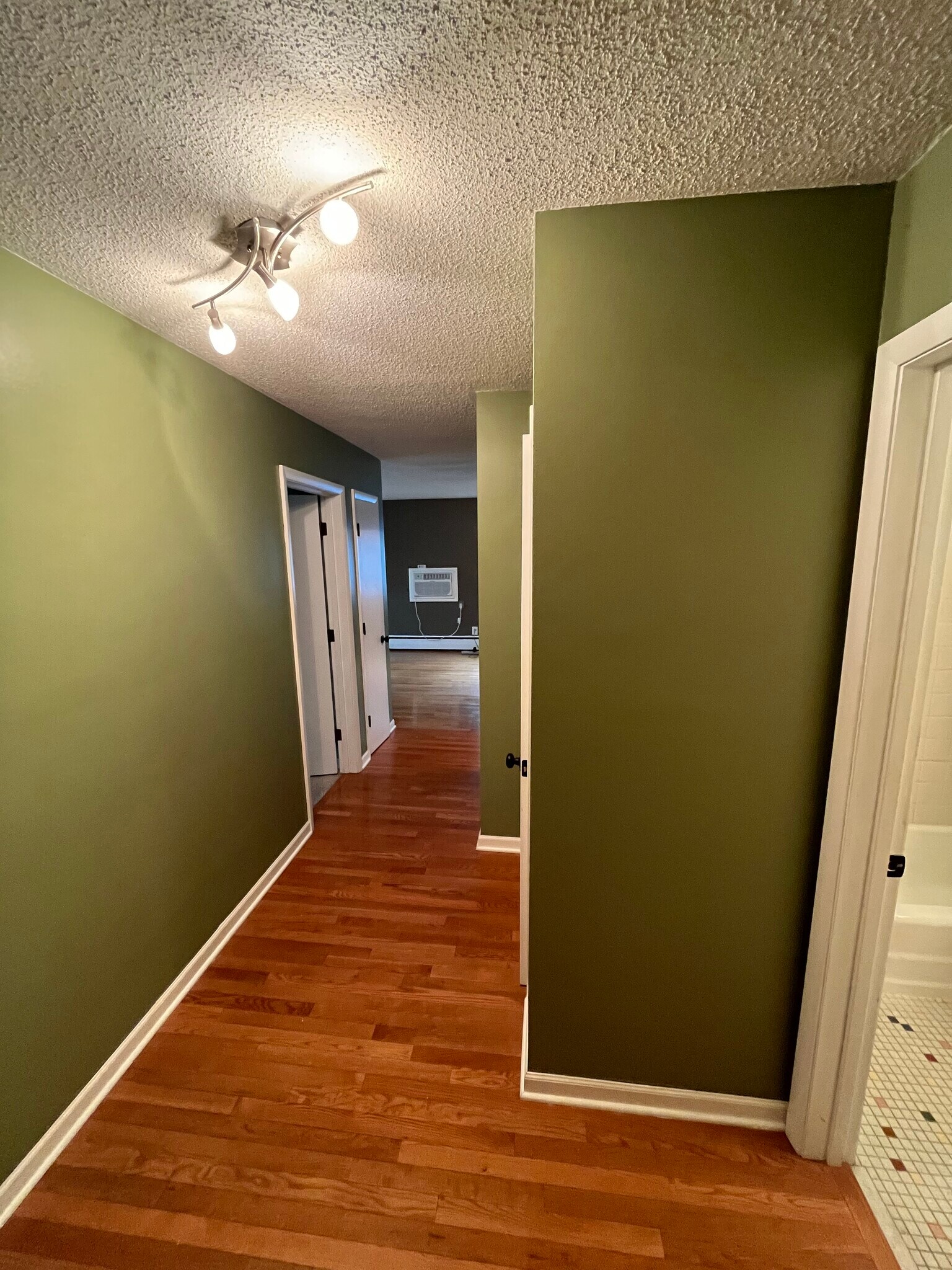 2507 Bryant Ave S Unit 201, Minneapolis, MN 55405 - Condo for Rent in ...