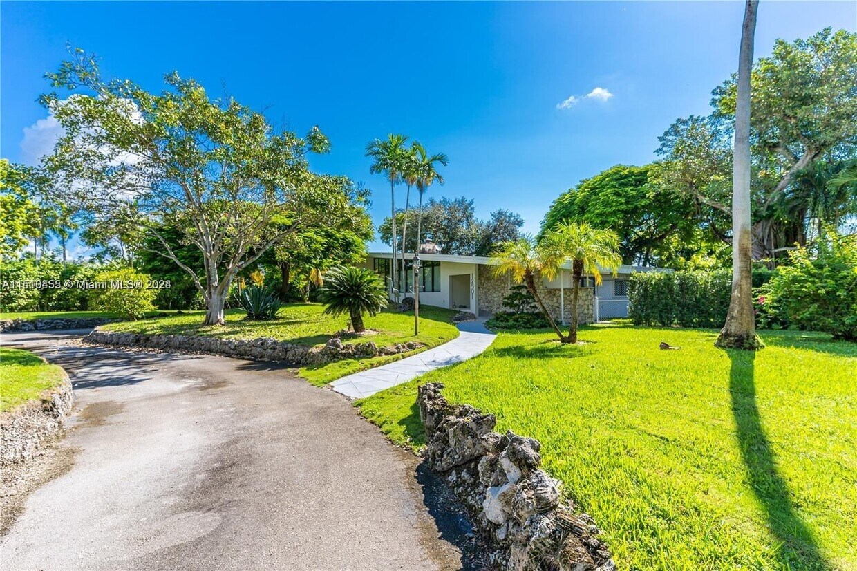 12501 SW 72nd Ave, Pinecrest, FL 33156 - House Rental in Pinecrest, FL ...