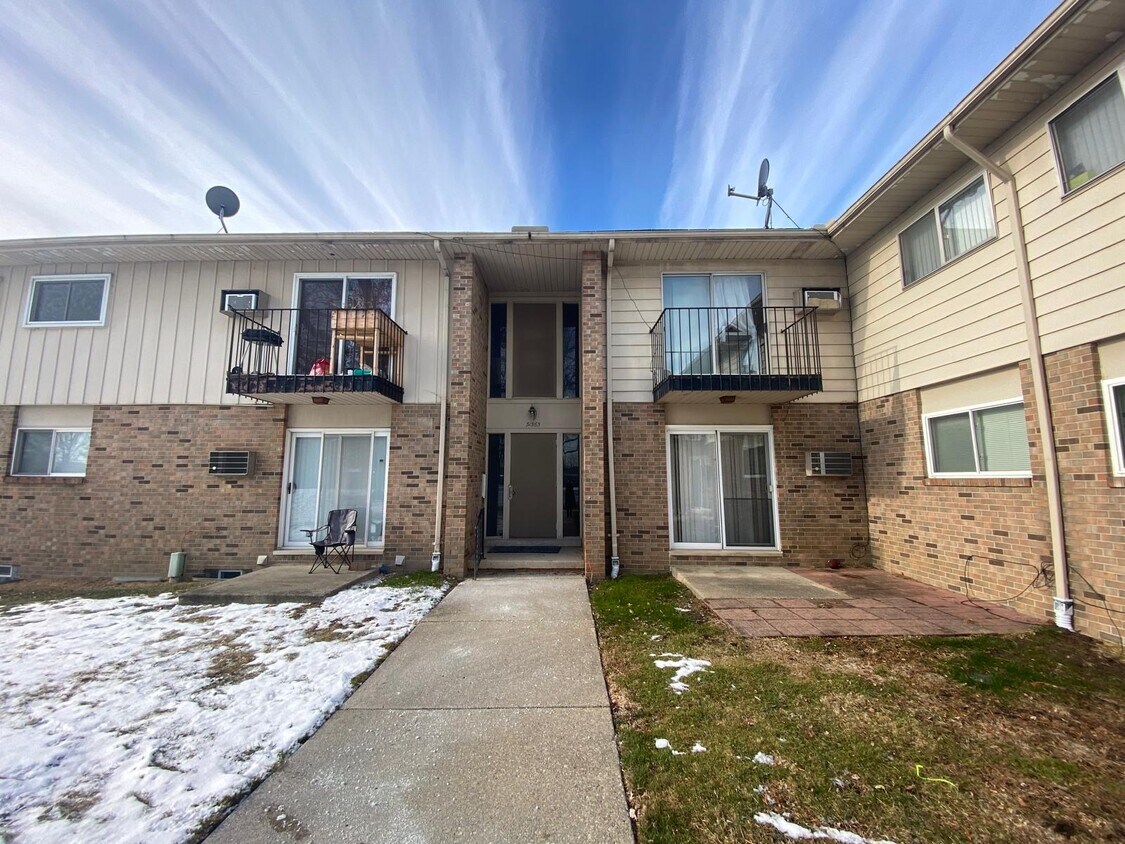 31565 Fraser Dr Unit Fraser Condo Available, Fraser, MI 48026 - Condo ...
