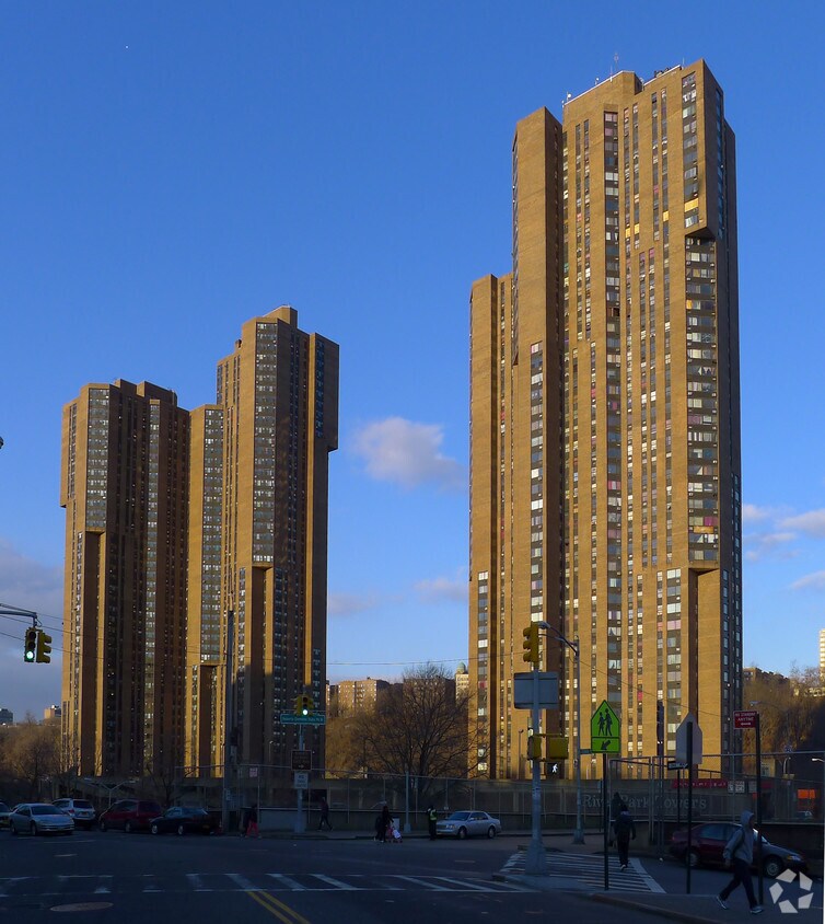 River Park Apartments In Bronx NY Apartments