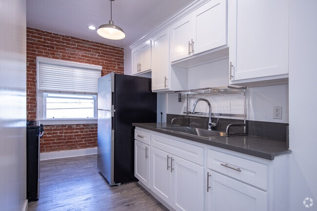 1 Bedroom Low Income Apartments for Rent under $2,000 in Los Angeles CA ...