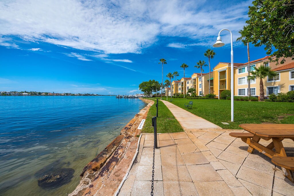 160 Yacht Club Way, Hypoluxo, FL 33462 - House Rental in Hypoluxo, FL ...