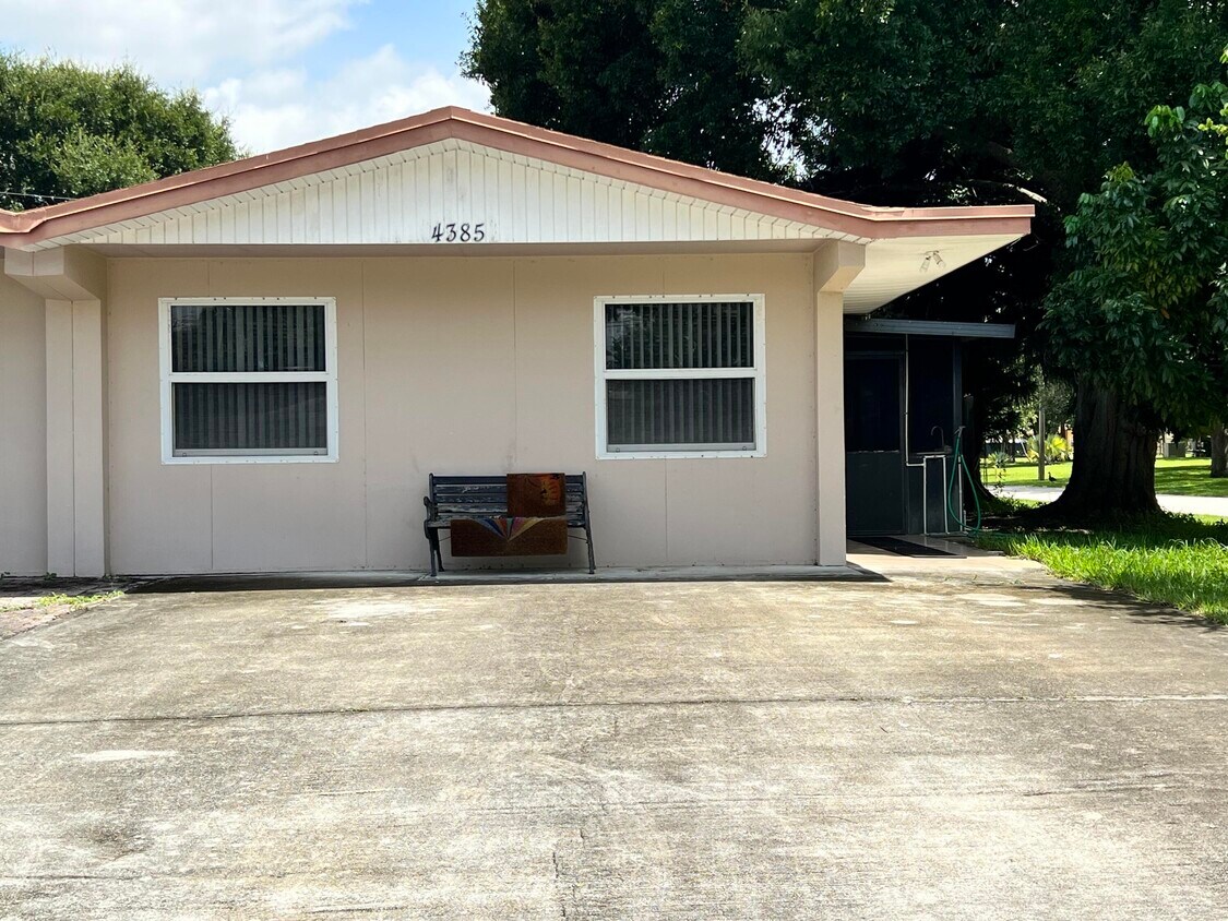 4385 Golfers Cir W, Palm Beach Gardens, FL 33410 - Townhome Rentals in ...