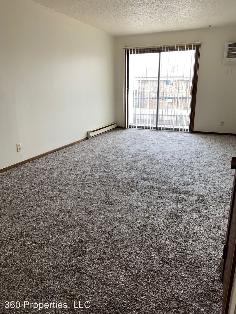 1510 E Gateway Cir S, Fargo, ND 58103 - House Rental in Fargo, ND ...