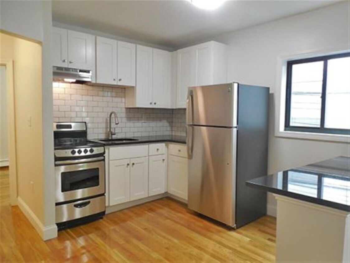 13 Pine St Unit 1, Cambridge, MA 02139 - 13 Pine St Cambridge, MA 02139 ...