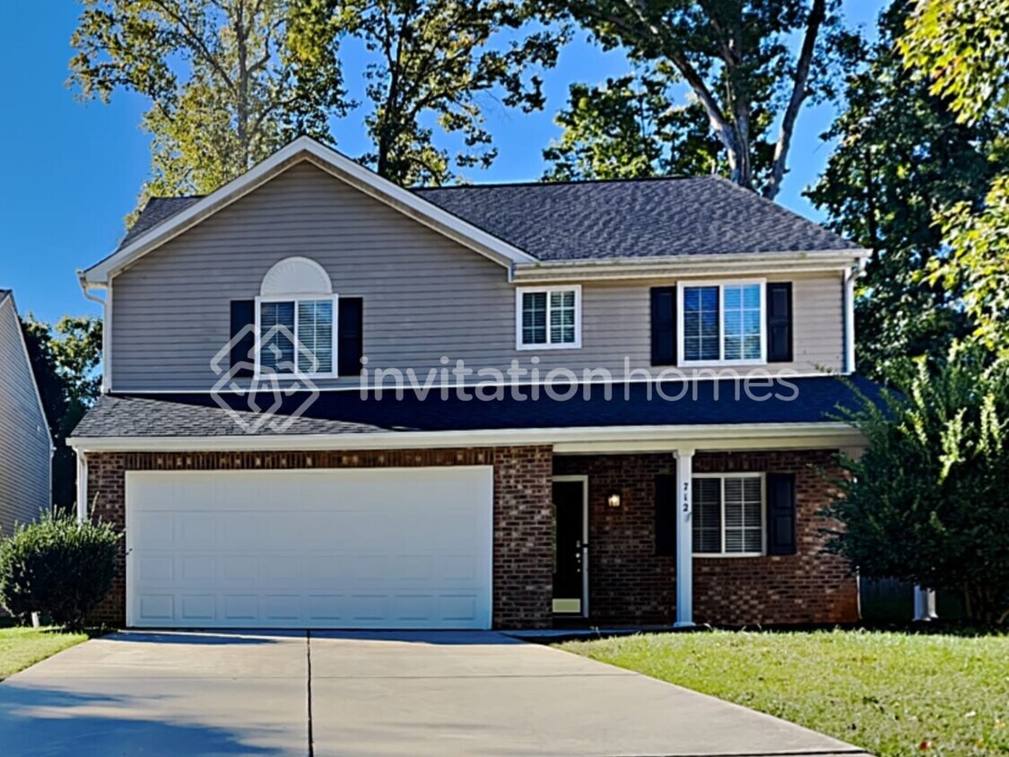 712 Hidden Lake Ct, Browns Summit, NC 27214 | Apartments.com