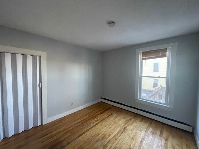 93 Bellevue Ave Unit 2 Haverhill Ma 01832 Condo For Rent In Haverhill Ma