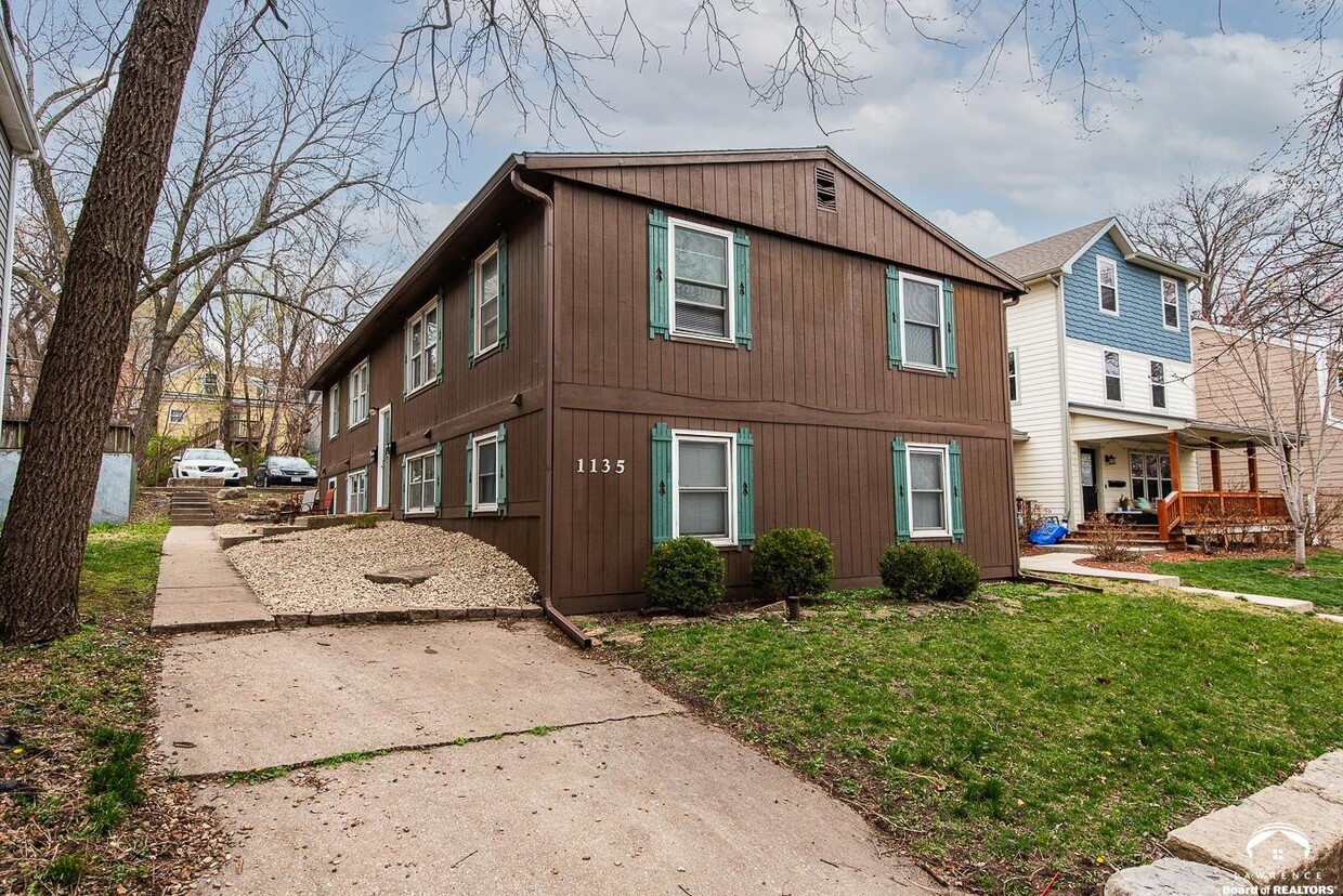1135 Tennessee St, Lawrence, KS 66044 - Condo for Rent in Lawrence, KS ...