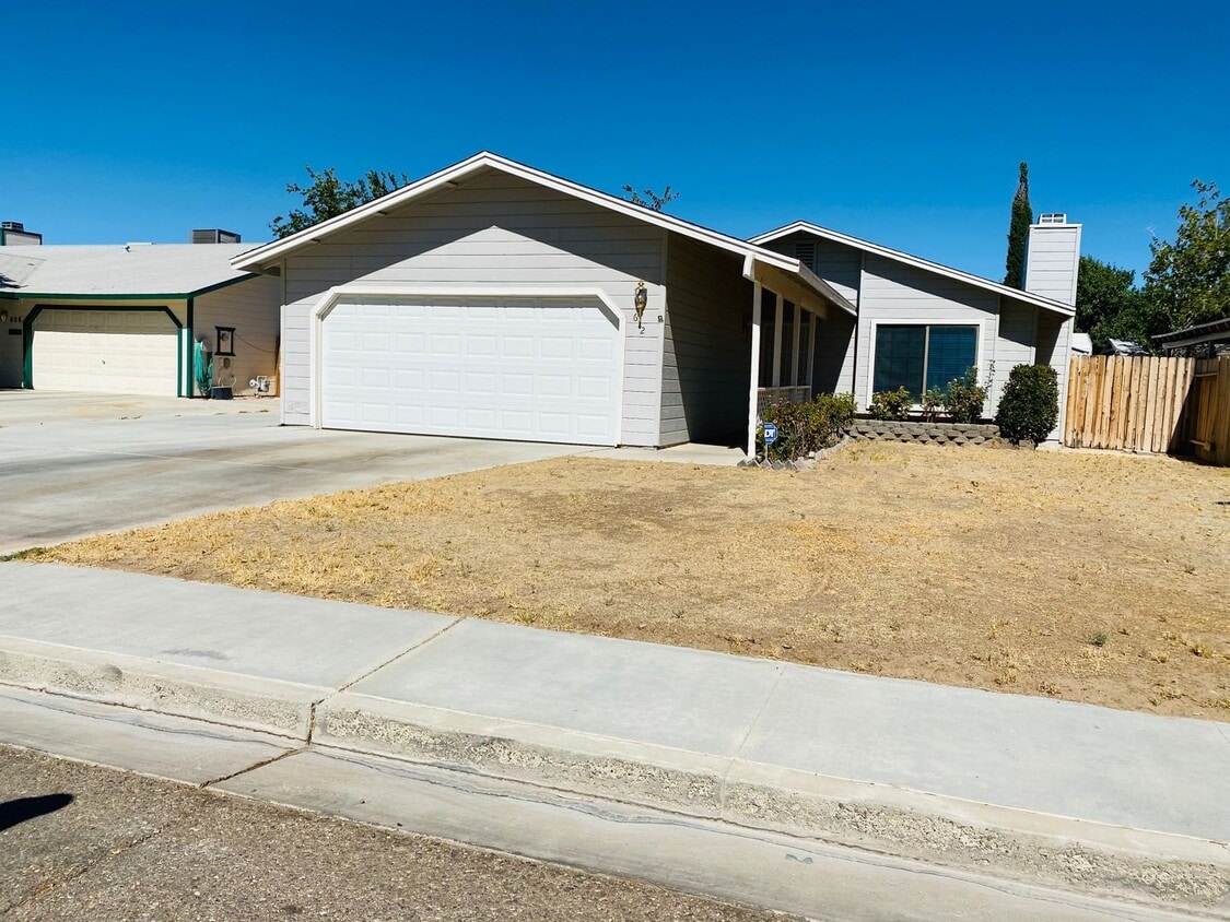 612 Heather Ct, Ridgecrest, CA 93555 - House Rental in Ridgecrest, CA ...