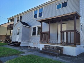 4 Bedroom Apartments for Rent in Boomer WV