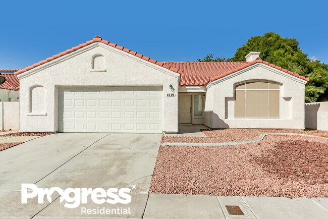 Silver Mesa North Apartments for Rent with a Swimming Pool - North Las ...