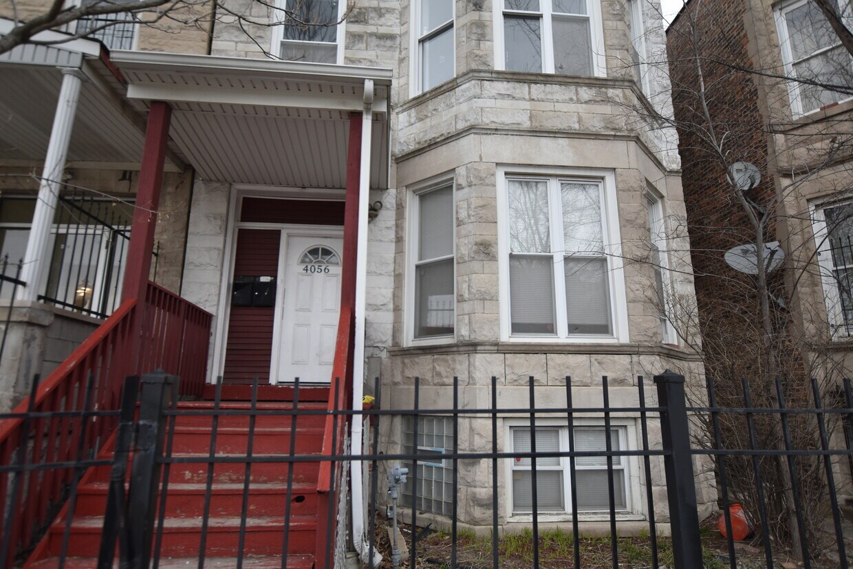 4056 W Jackson Blvd Unit 2, Chicago, IL 60624 - Room for Rent in ...