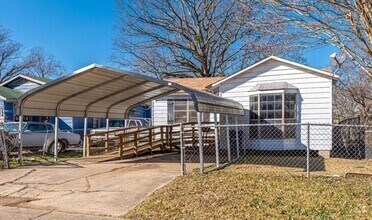 Allendale/Lakeside Apartments for Rent with a Living Room - Shreveport ...