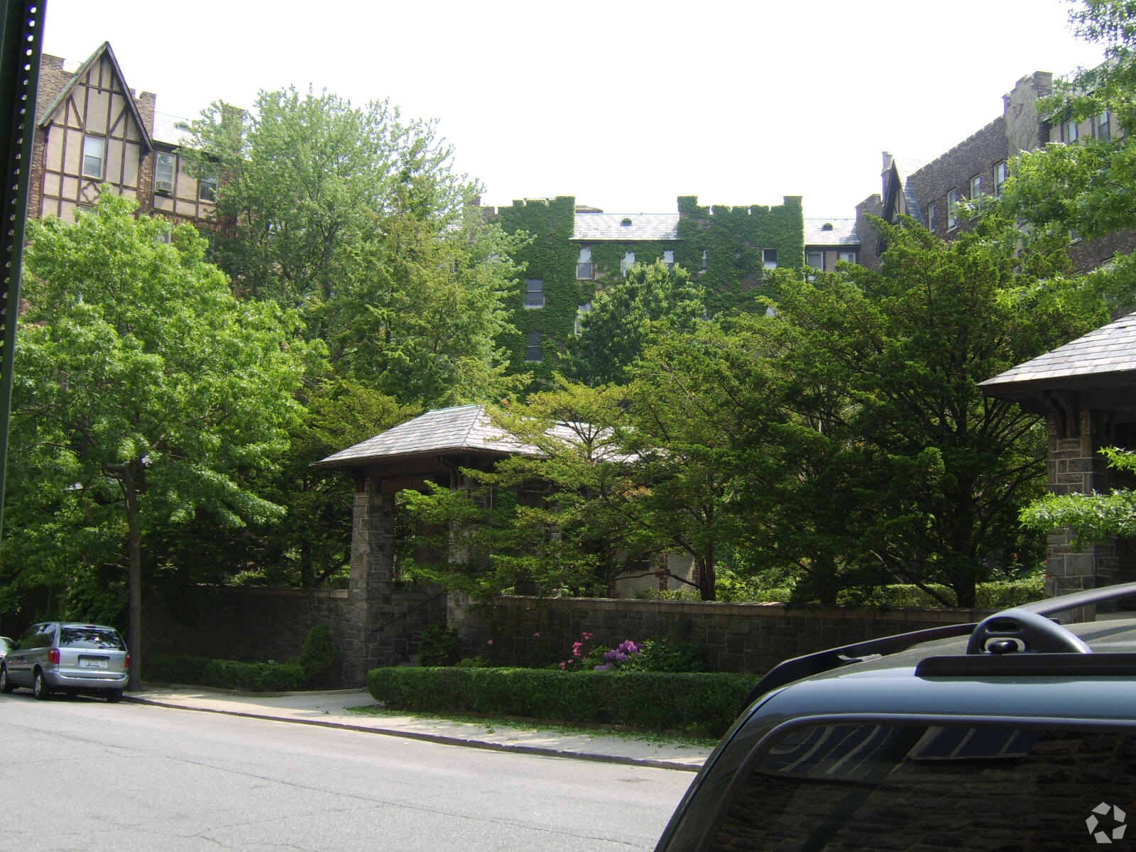 Greystone Manor - 3900 Greystone Ave Bronx, NY 10463 | Apartments.com