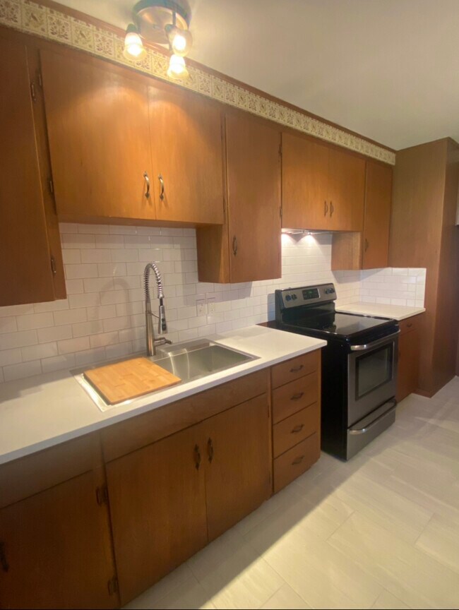 1407 S Jackson St Unit Jackson Duplex, Brenham, TX 77833 - 1407 S ...