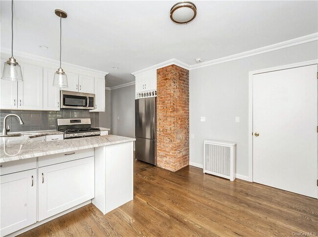 91 Parkway Rd Unit 2S, Bronxville, NY 10708 - Room for Rent in ...