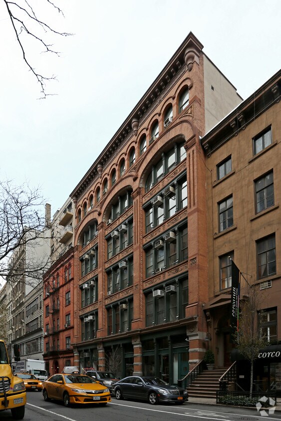 43 E 10th St, New York, NY 10003 - Apartments in New York, NY ...