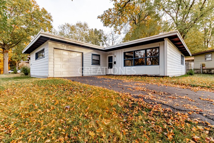 3934 Madeline Dr, St. Louis, MO 63114 - House Rental in St. Louis, MO ...