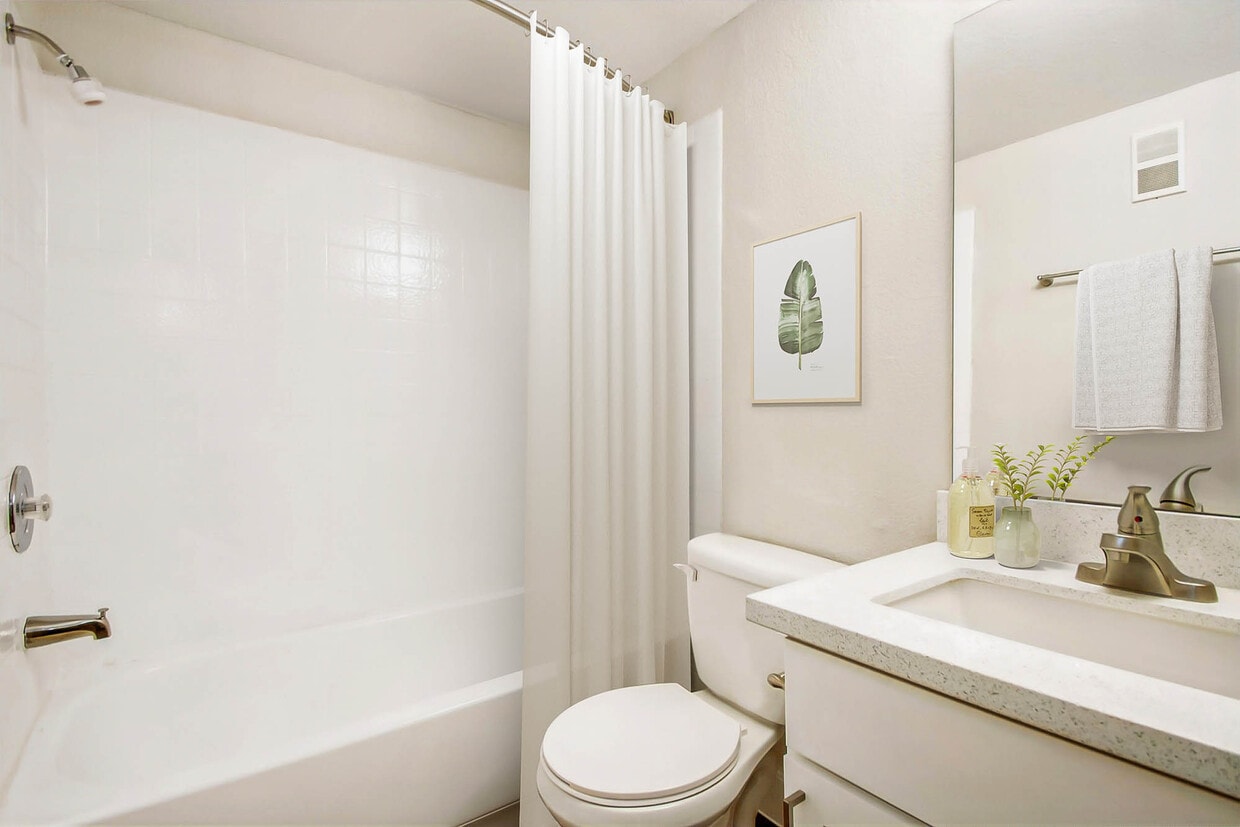 Harmon 370 - 370 E Harmon Ave Las Vegas, NV 89169 | Apartments.com