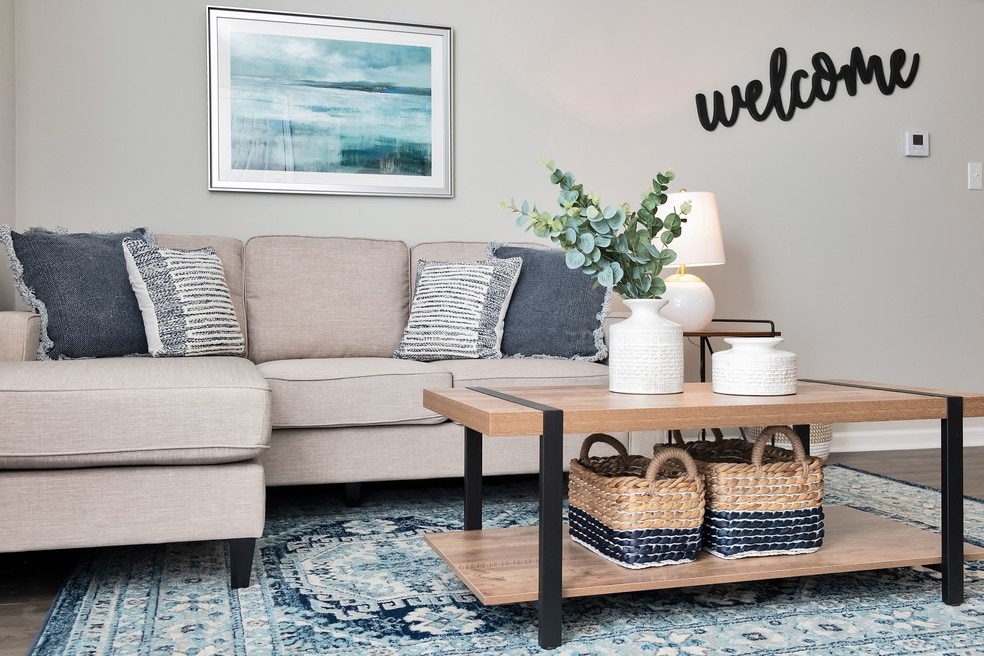 Apartments for Rent with a Swimming Pool Near Greenmound | Apartments.com