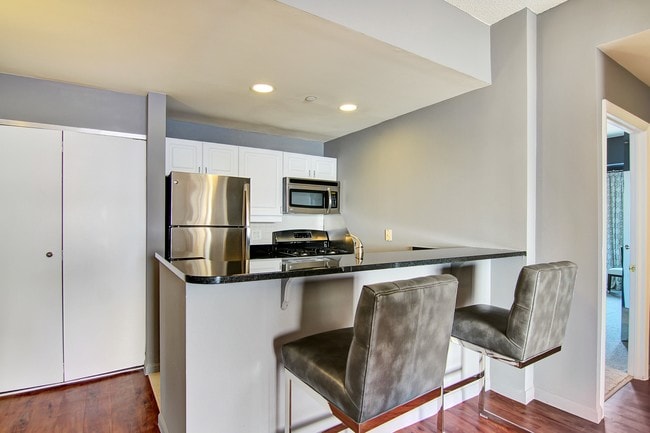 The Metropolitan Apartments - Edgewater, NJ | Apartments.com