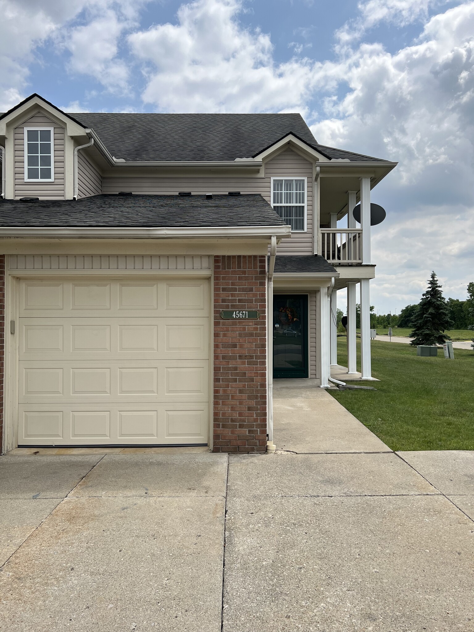 45671 Gable Dr Unit 45671, Macomb, MI 48044 - Condo for Rent in Macomb ...
