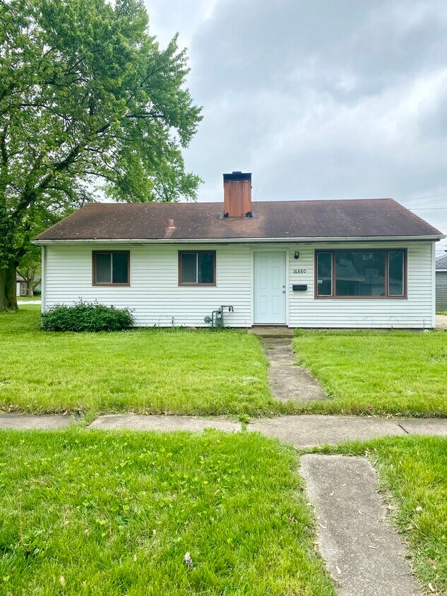 16880 Western Ave, Hazel Crest, IL 60429 - House Rental in Hazel Crest ...