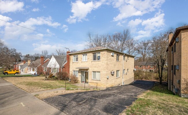 2962 Ferguson Rd Unit 3, Cincinnati, OH 45238 - Apartments in ...