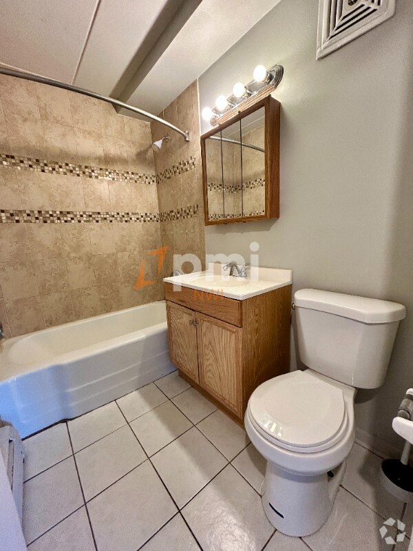 Cottage Grove Apartments under $1,200 - Crown Point, IN - Updated Today ...