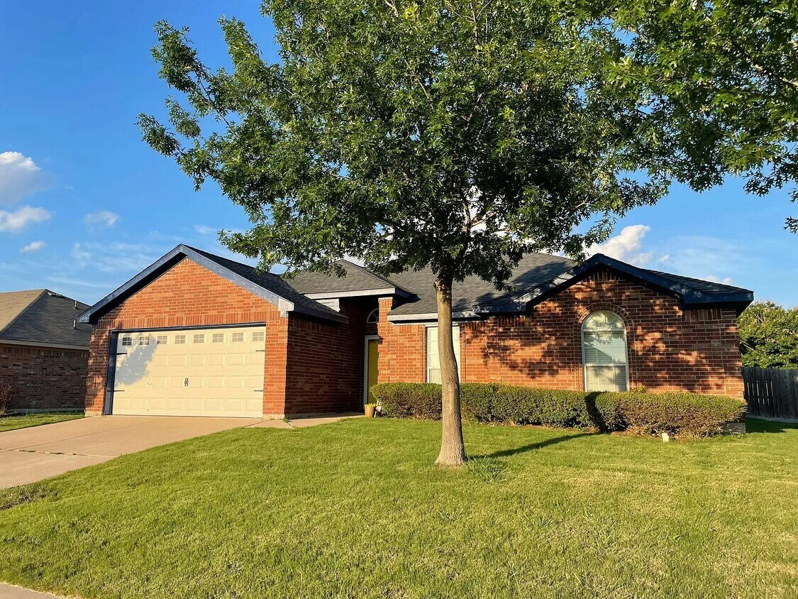 1210 Beacon Hill Dr, Midlothian, TX 76065 - House Rental in Midlothian ...