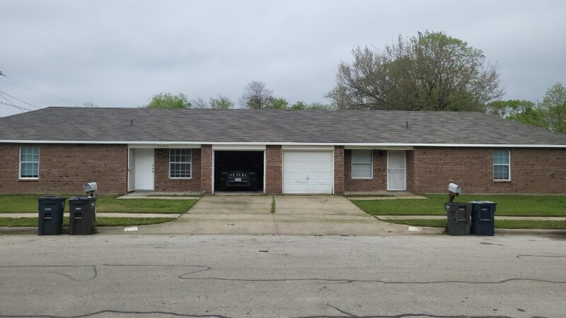 5303 Rudd St, Fort Worth, TX 76105 | Apartments.com
