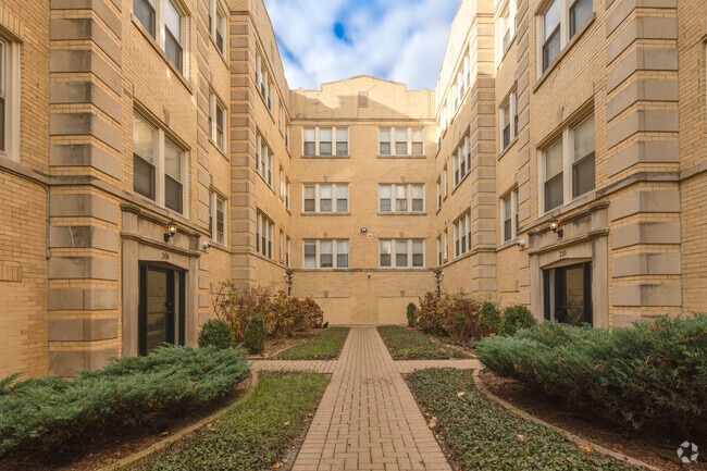 200 N Kenneth - 200 N Kenneth Ave Chicago, IL 60624 | Apartments.com