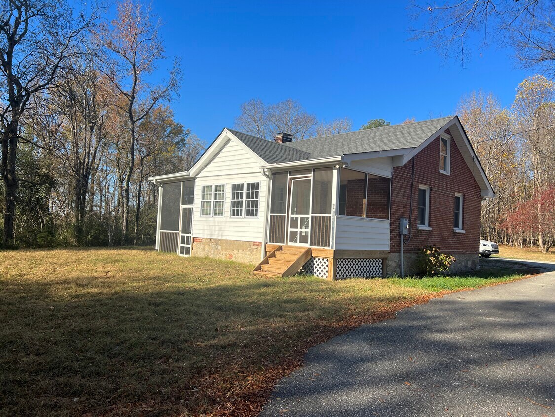 14736 Gamblers Cove Ln, Chester, VA 23836 - House Rental in Chester, VA ...