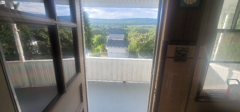 251 W Early Ave, Coaldale, PA 18218 | Apartments.com