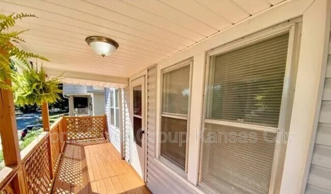 1002 Kickapoo St, Leavenworth, KS 66048 - House Rental in Leavenworth ...