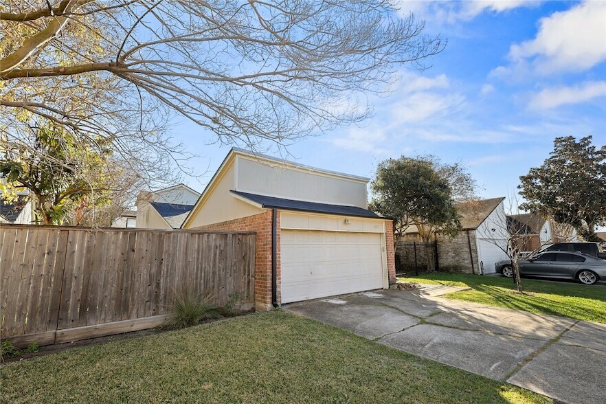 4123 Yupon Ridge Dr, Houston, TX 77072 | Apartments.com