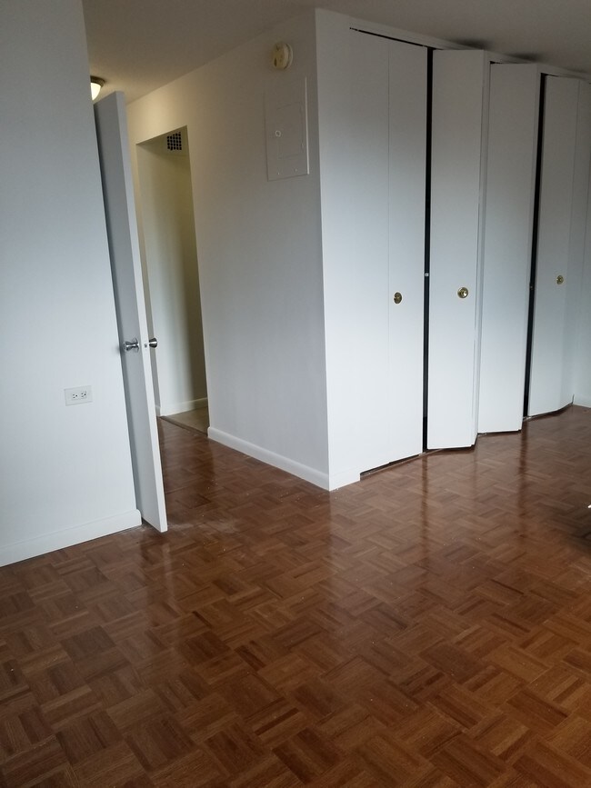 Knickerbocker Plaza Rentals - New York, NY | Apartments.com