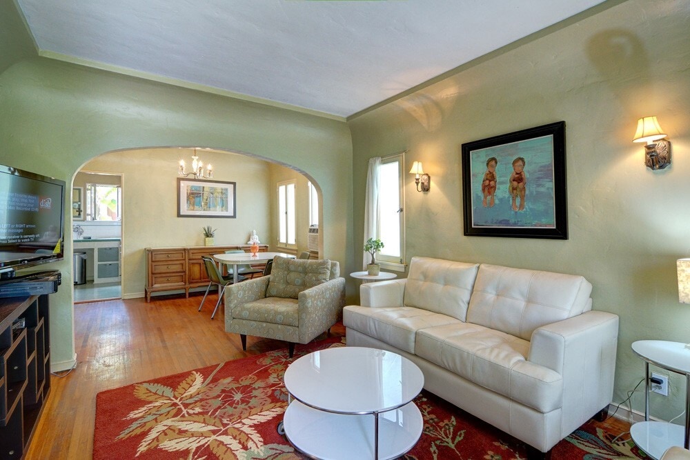 3530 Greensward Road, Los Angeles, CA 90039 - House Rental in Los ...