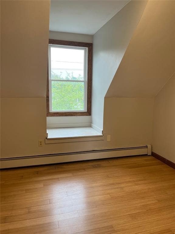3 Buttonwood St Unit 2, Bristol, RI 02809 - Room for Rent in Bristol ...