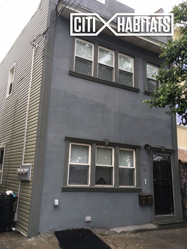 17225 Baisley Blvd, Jamaica, NY 11434 - House Rental in Jamaica, NY ...