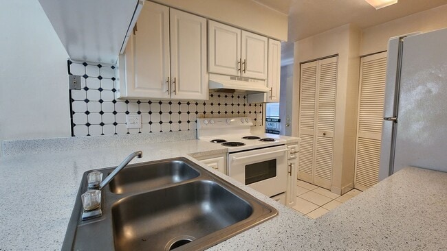 Casablanca East 1301 Apartment | University of Florida | Off-Campus ...