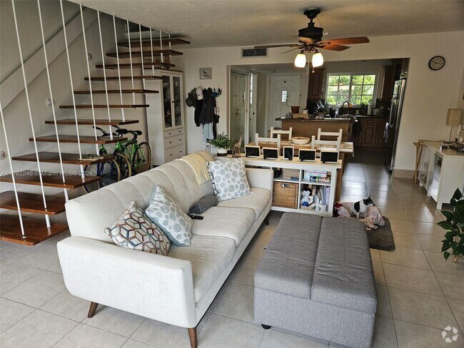 Aviation Country Club Apartments for Rent with a Yard - North Miami, FL ...