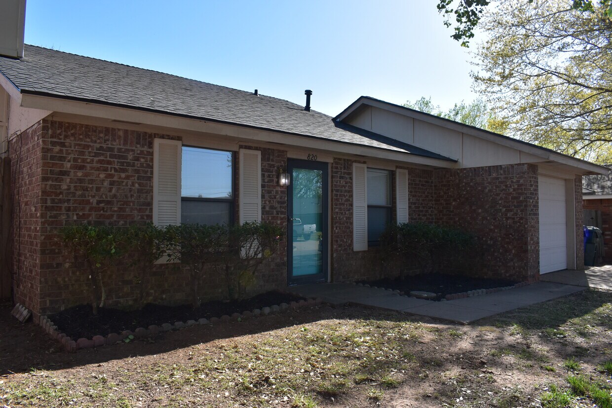 820 Peregrine Dr, Norman, OK 73072 - House Rental in Norman, OK | Apartments.com