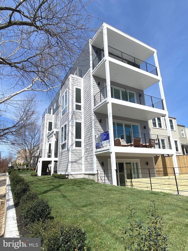 5401 8th St NW Unit PH-A, Washington, DC 20011 - Room for Rent in ...