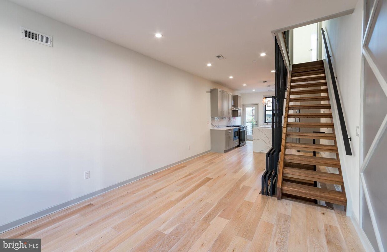 2126 Fernon St, Philadelphia, PA 19145 - Room for Rent in Philadelphia ...
