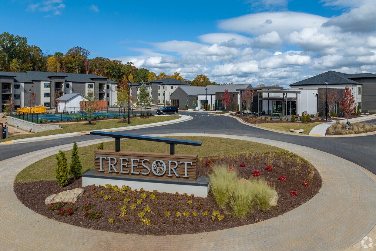 Treesort Luxury Living - Apartments in Gainesville, GA | Apartments.com
