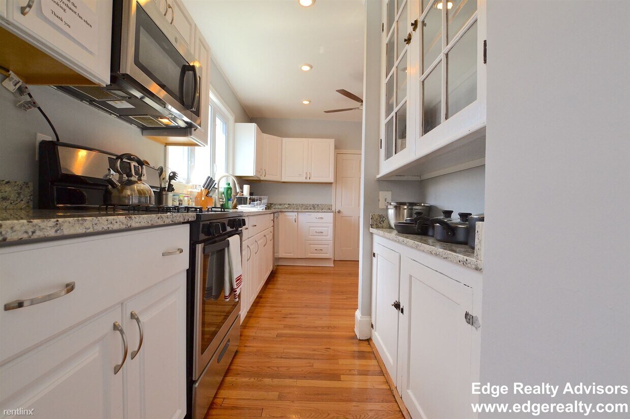 57 S Crescent Circuit, Boston, MA 02135 - Room for Rent in Boston, MA ...