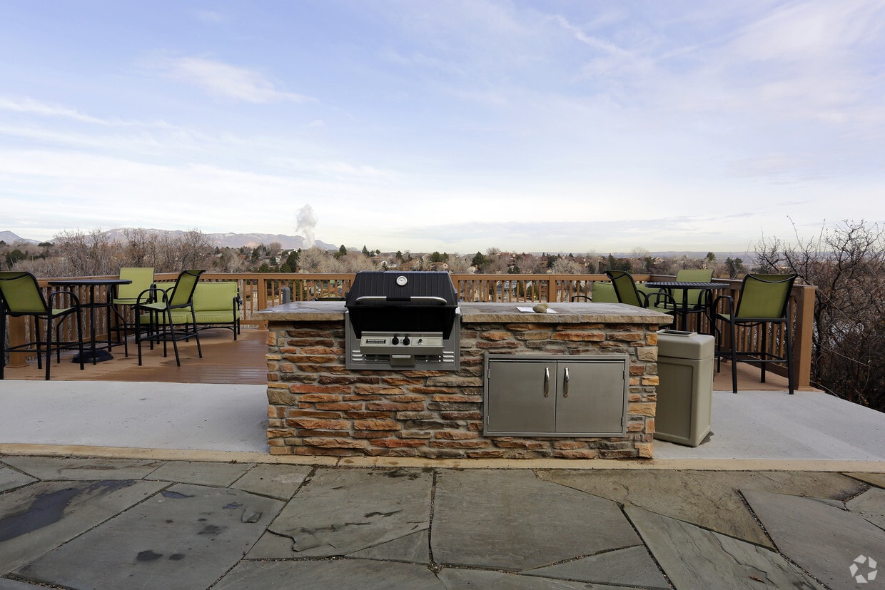 Bonterra Lakeside Apartments - 890 Quail Lake Cir Colorado Springs, CO ...