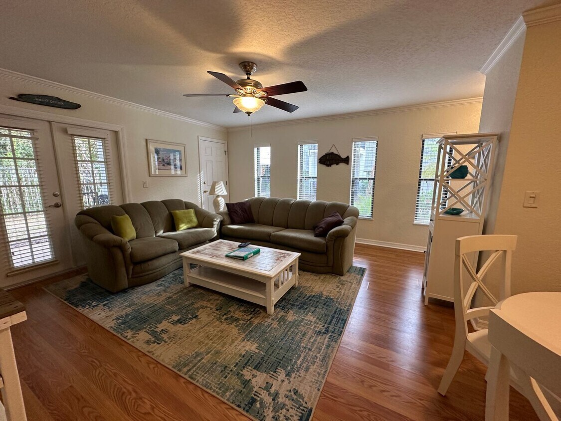 718 Lyndhurst St, Dunedin, FL 34698 - House Rental in Dunedin, FL ...
